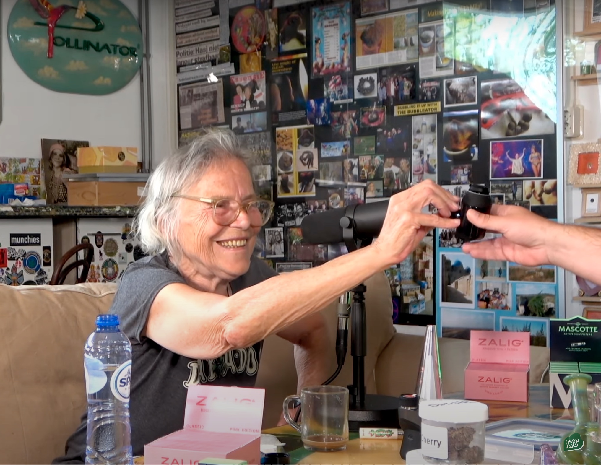 'Hash Queen' Mila Jansen te gast bij Uncle Kush' High Cloud podcast ...