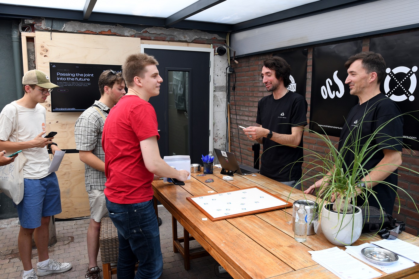 Coffeeshop Toermalijn lanceert digitale NFT ledenpas - met korting ...